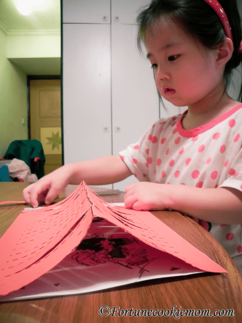 Mid-Autumn Festival Lanterns Craft for Kids - Fortune Cookie Mom